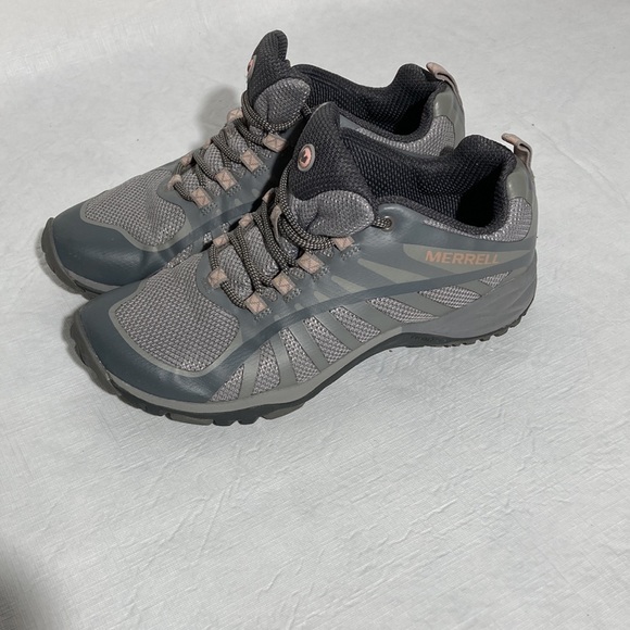 Merrell | Shoes | Merrell Qform2 Grey And Pink Select Grip Walking ...